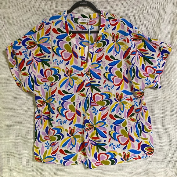 Emily Wonder | Tops | Emily Wonder X V Neck Floral Print Short Sleeve ...